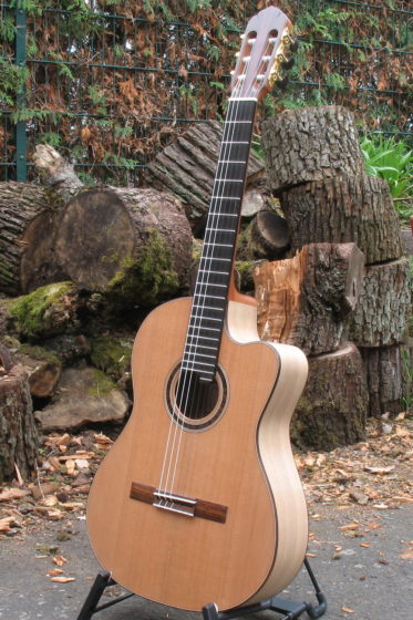 Classical Guitar with Walnut Body, Cedar Top, Cutaway and 21 Frets ...
