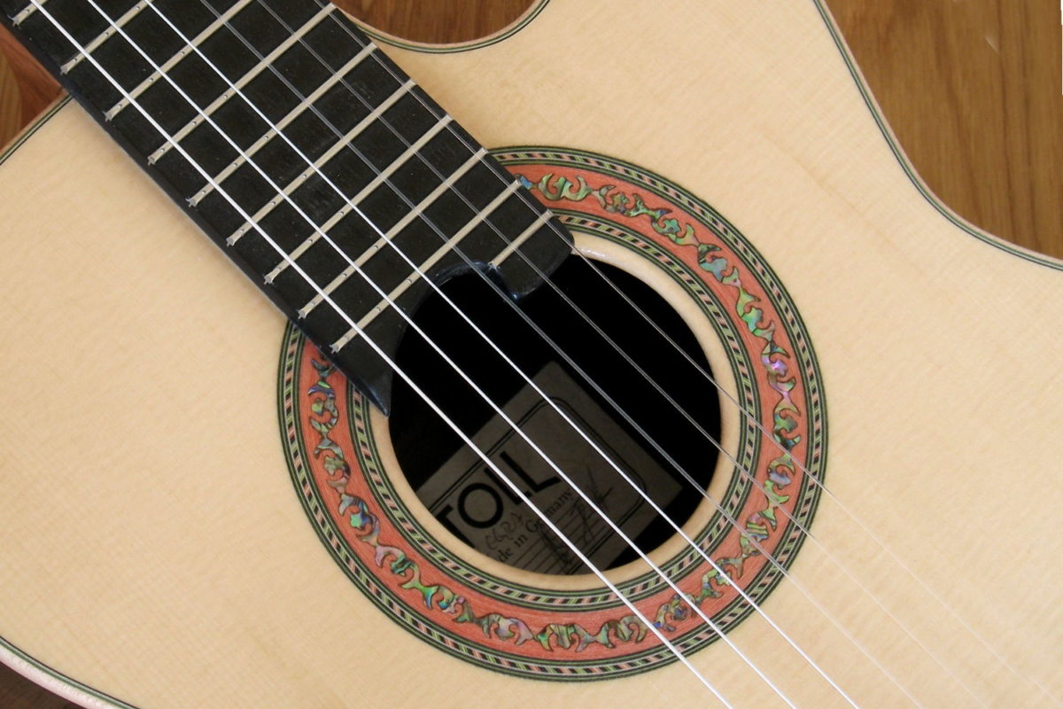 Small Classical Guitar for Small Hands and Small Players, Cutaway ...